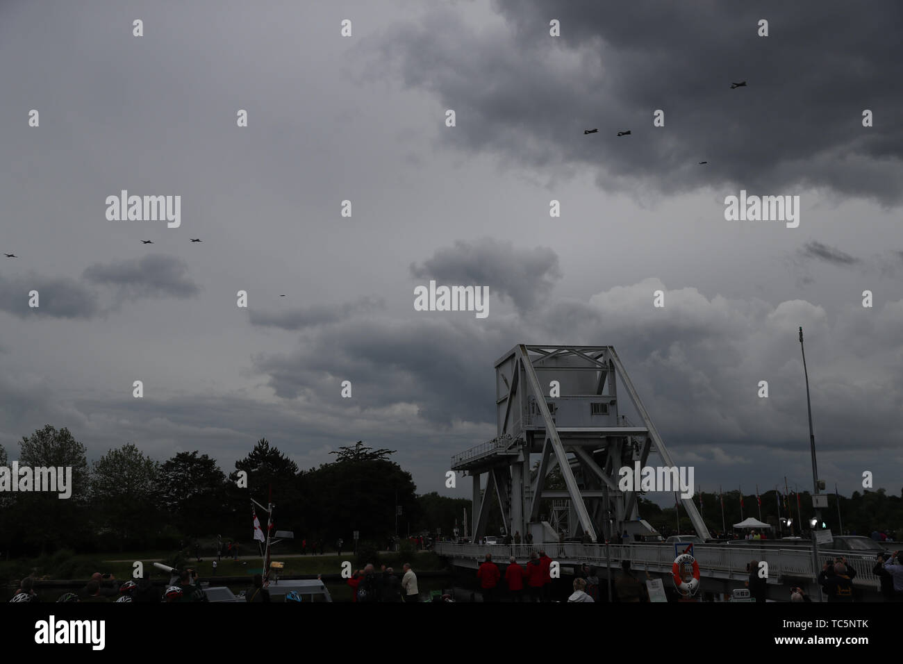 Parachuters from Dax drop over Normandy during the Pegasus Bridge Vigil ...