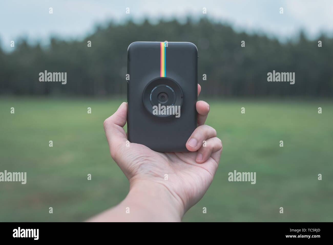 Polaroid camera printing hi-res stock photography and images - Alamy