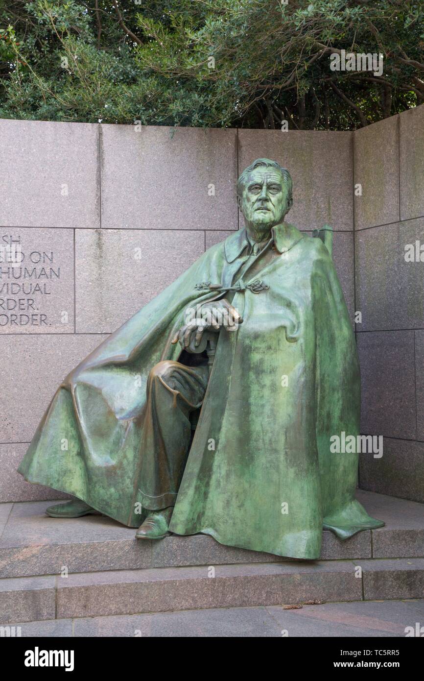Franklin d roosevelt statue hi-res stock photography and images - Alamy