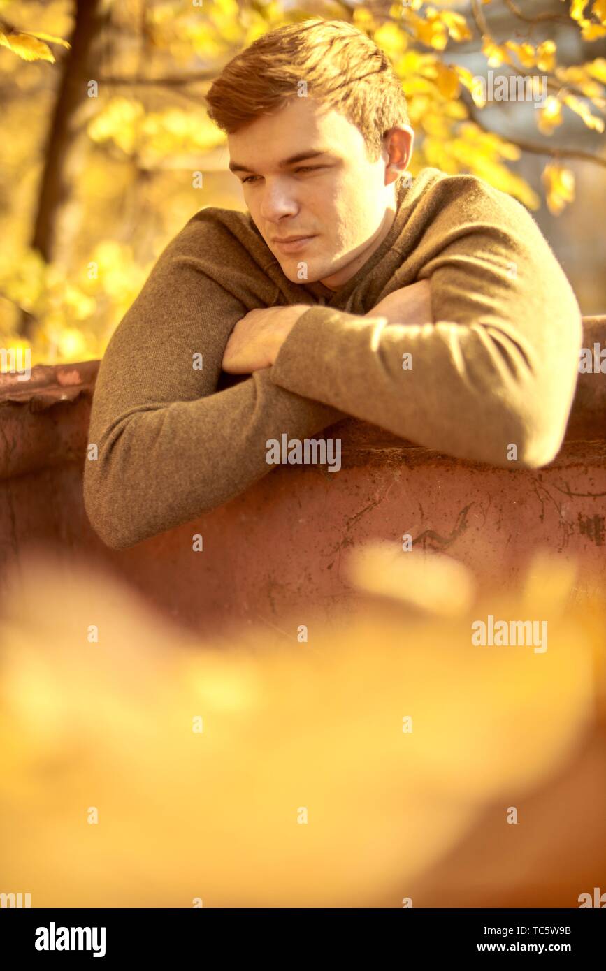 Reminisce reminiscing hi-res stock photography and images - Alamy