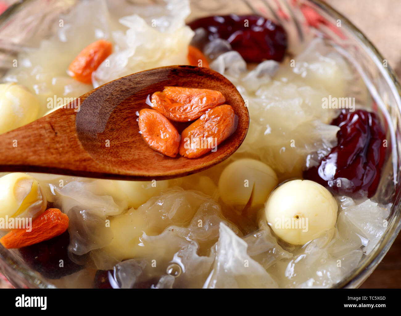 Silver ear soup hi-res stock photography and images - Alamy