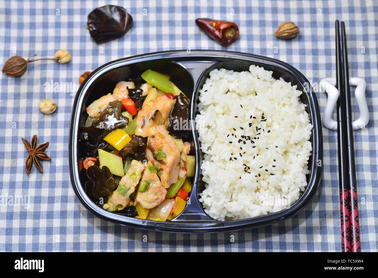 Airplane food, high-speed rail food, fast food, high-end boxed lunch ...