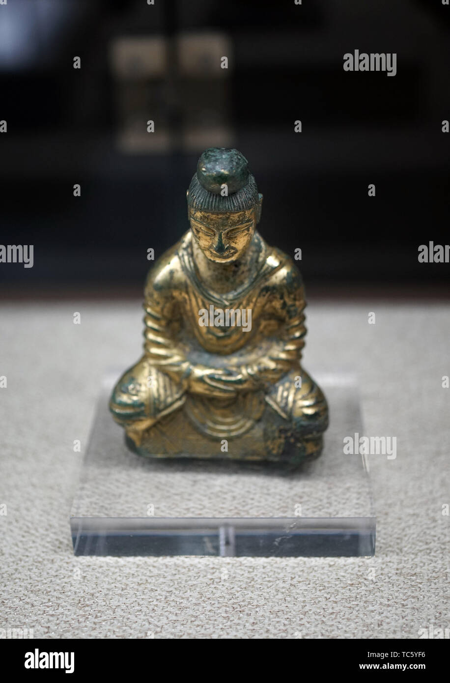 Buddhist sculpture collection hi-res stock photography and images - Alamy