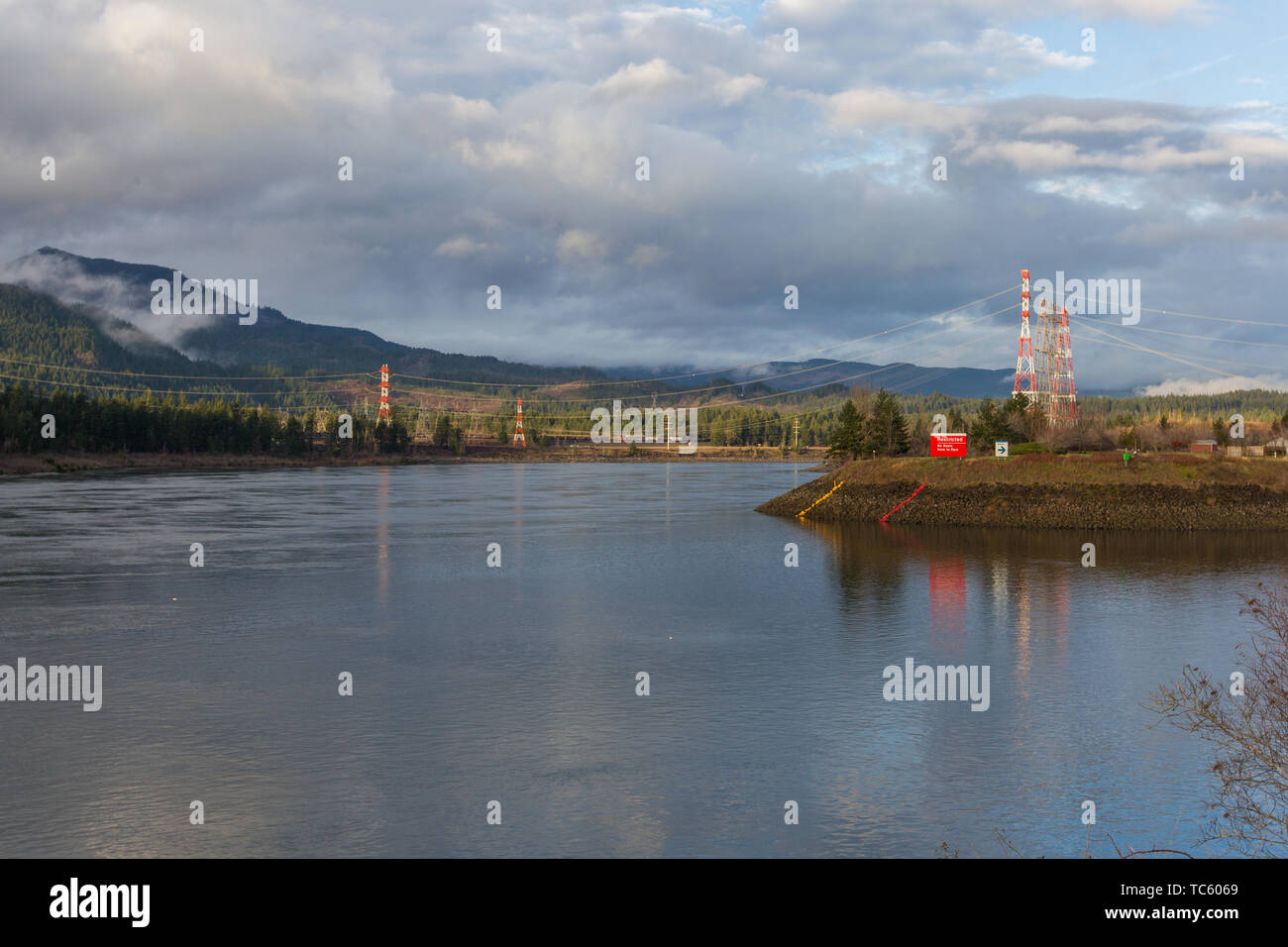 Columbia River Water System, Oregon, USA Stock Photo - Alamy