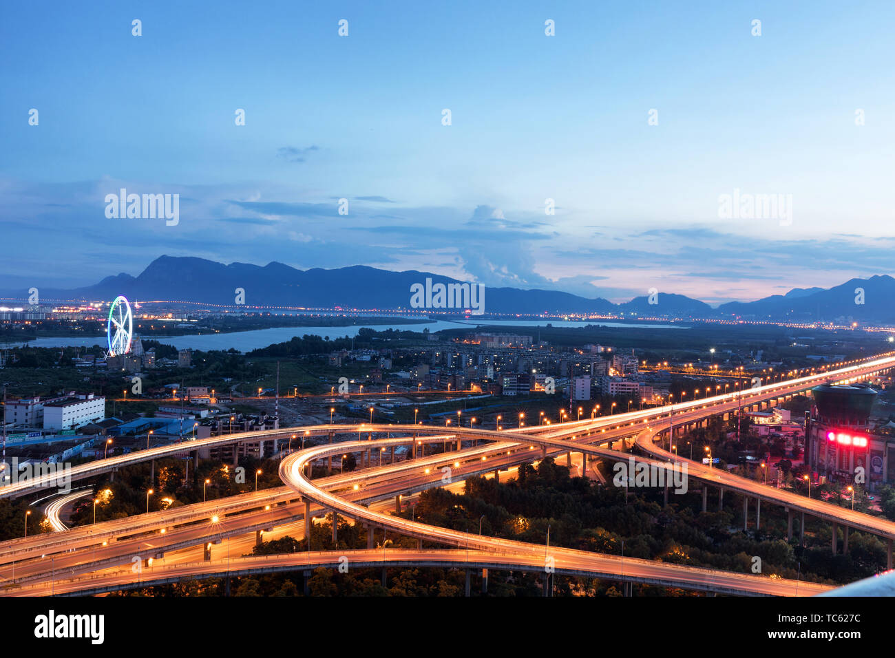 Dianchi Lake and Xishan Stock Photo - Alamy