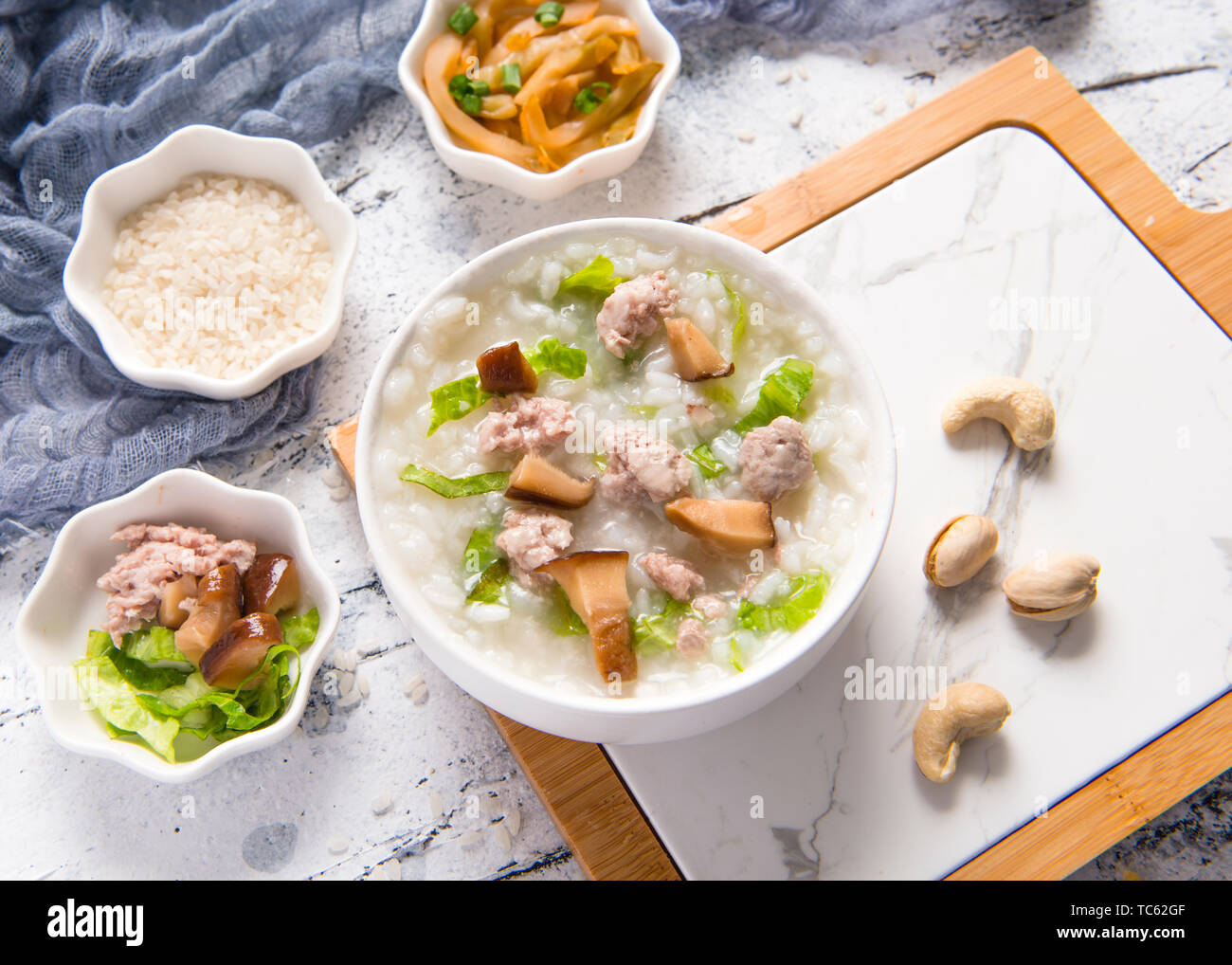 Shiitake mushrooms, lean meat porridge Stock Photo - Alamy