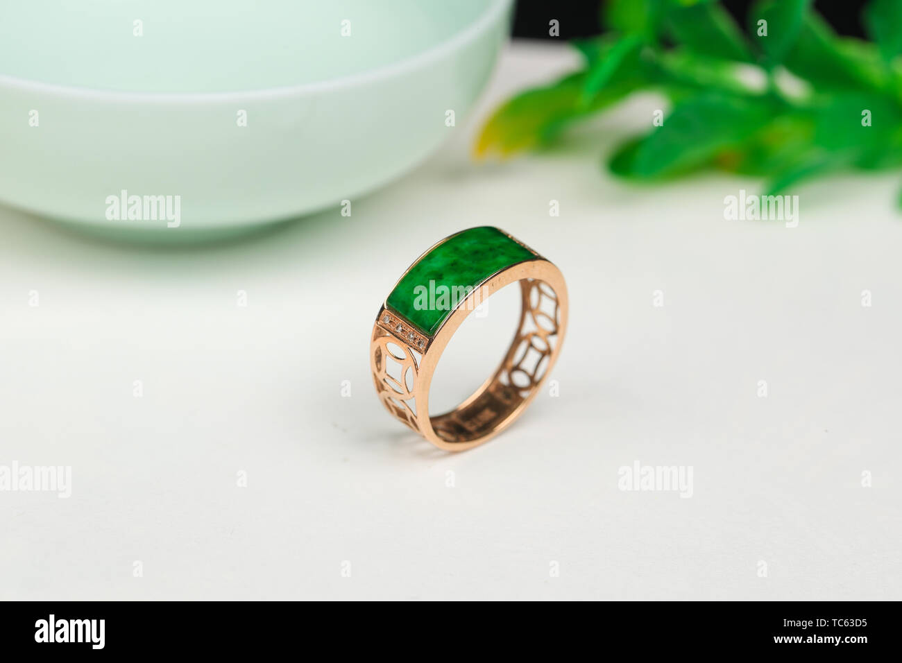 The emerald ring Stock Photo - Alamy