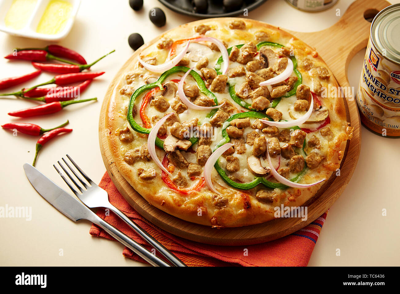 Supreme Beef Pizza Stock Photo - Alamy