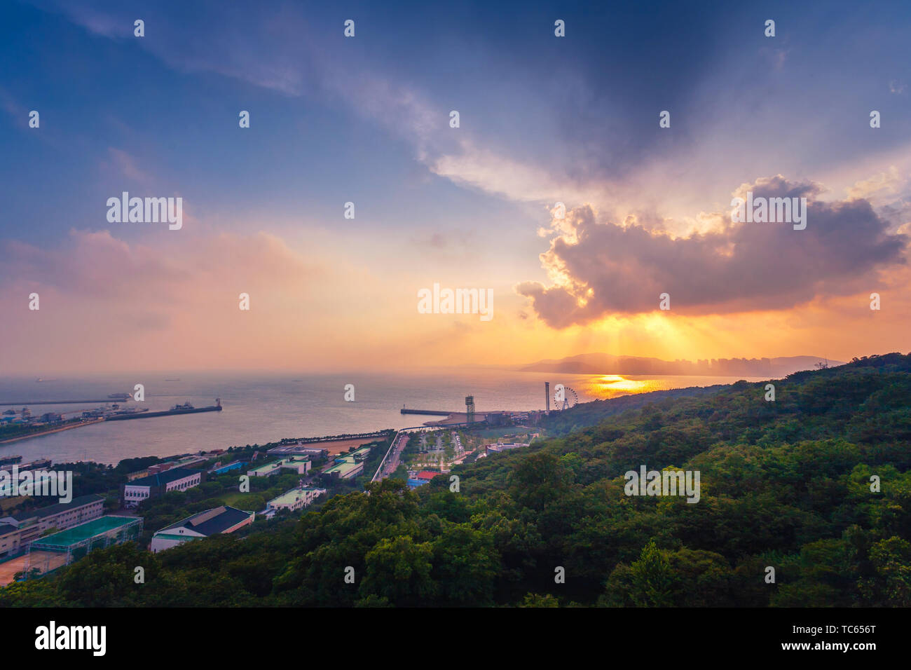 Wolmi amusement park after Sunset at incheon, south korea Stock Photo ...