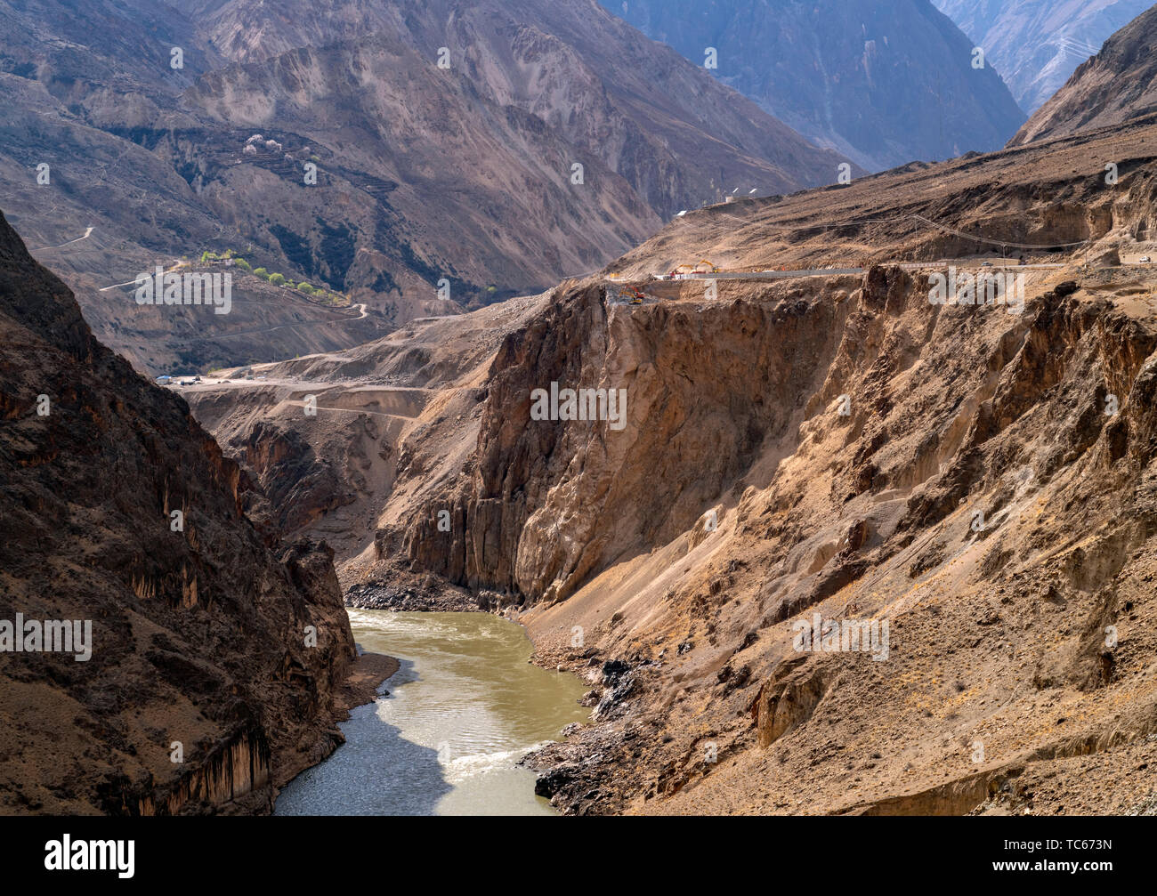 Nujiang hi-res stock photography and images - Alamy