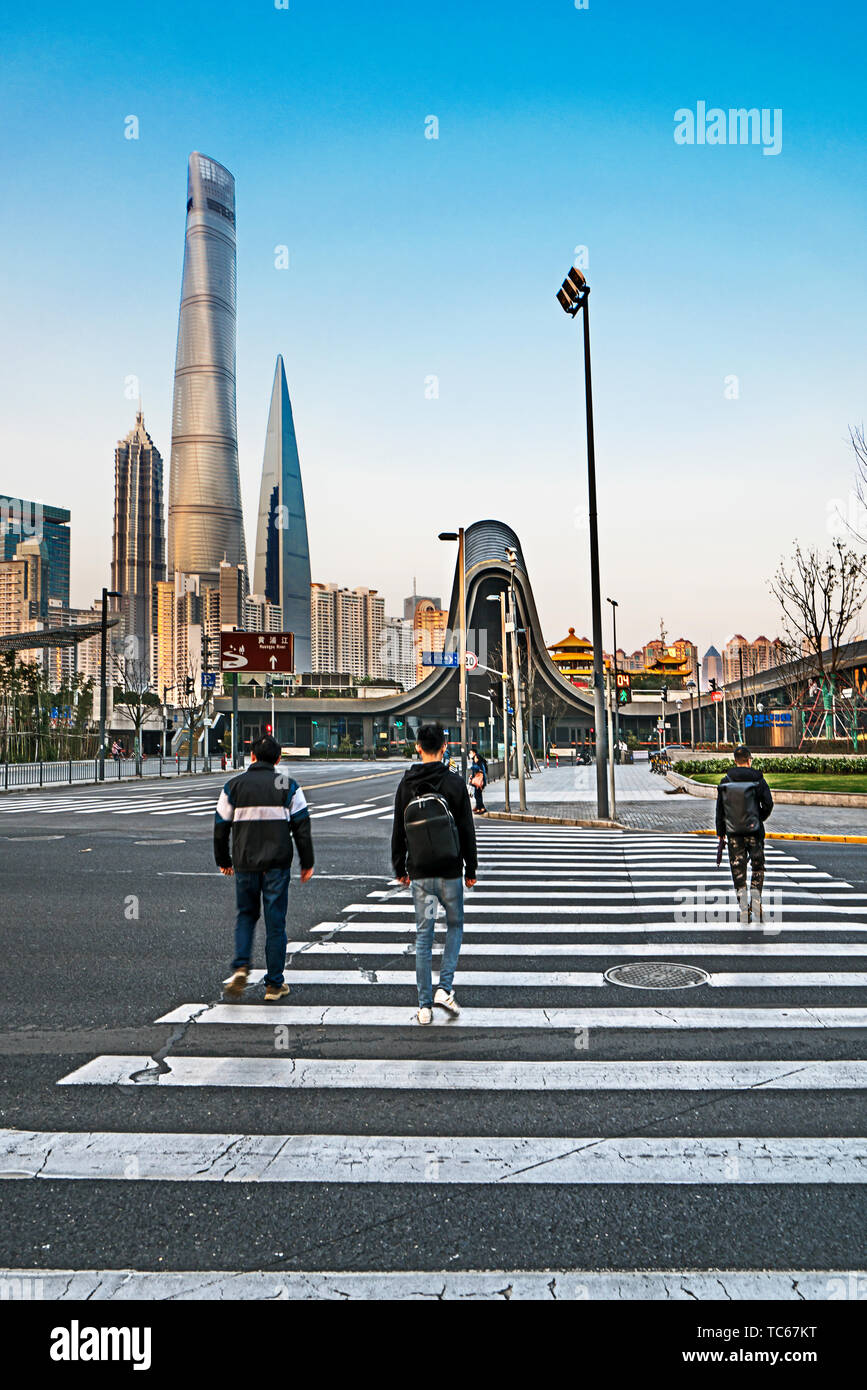 BFC Bund Financial Center, 16-shop cruise ship horse head, city scenery ...