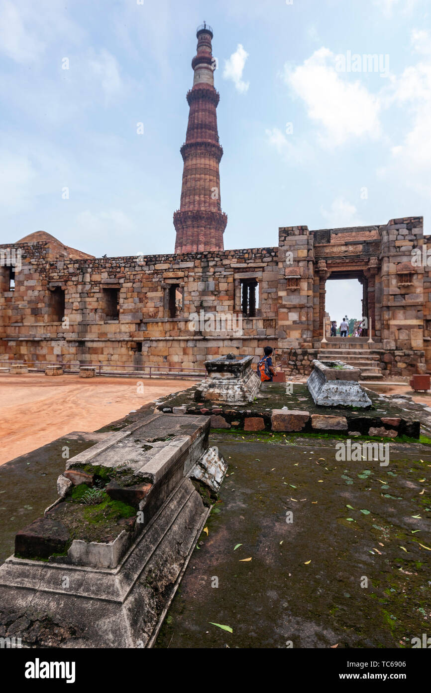 Qutb Minar, Qutb complex, Mehrauli area of Delhi, India Stock Photo - Alamy