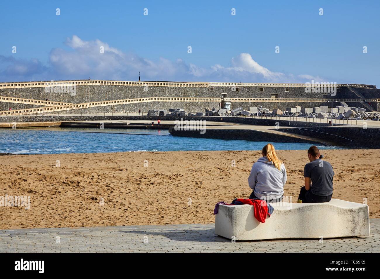 Wave energy plant or wave plant, commercial installation that works by ...