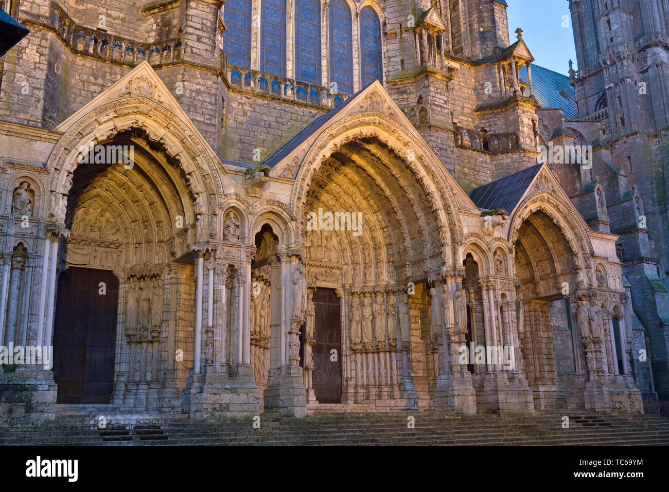 La Cathedrale Notre Dame De Chartres High Resolution Stock Photography ...
