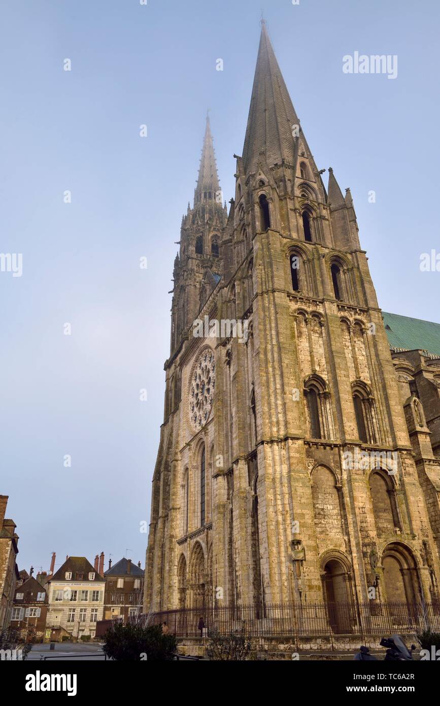 Cathedrale notre dame de chartres hi-res stock photography and images ...