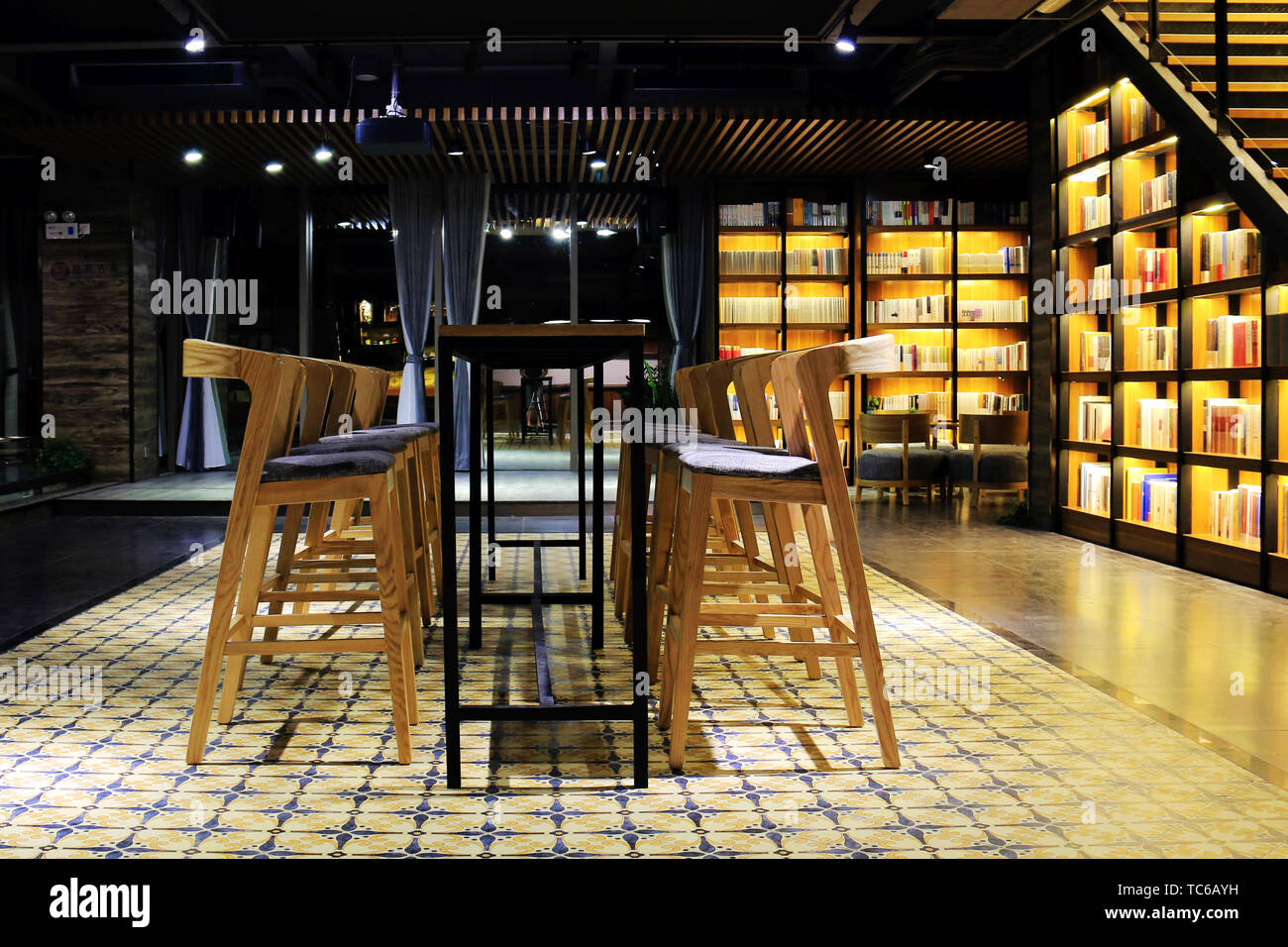 Modern luxury luxury business light museum buildings buildings ceiling ...