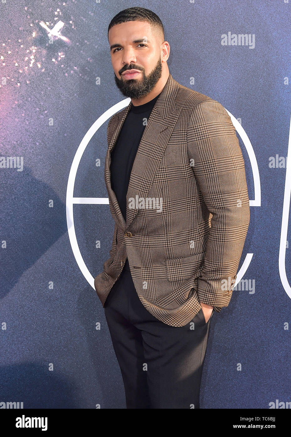 Drake rapper 2019 hi-res stock photography and images - Alamy