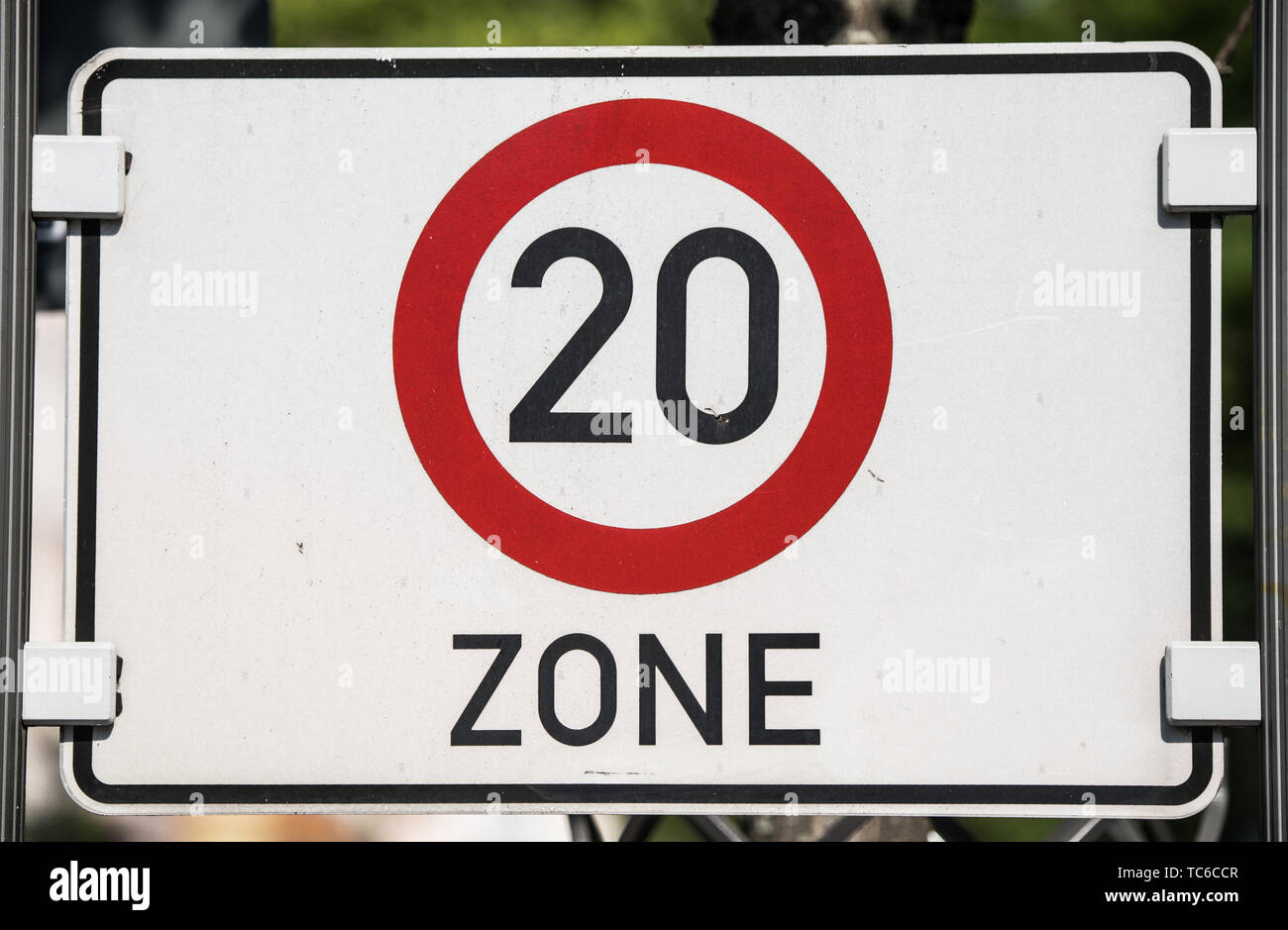 Hanau, Germany. 05th June, 2019. There's a speed 20 zone sign on the ...