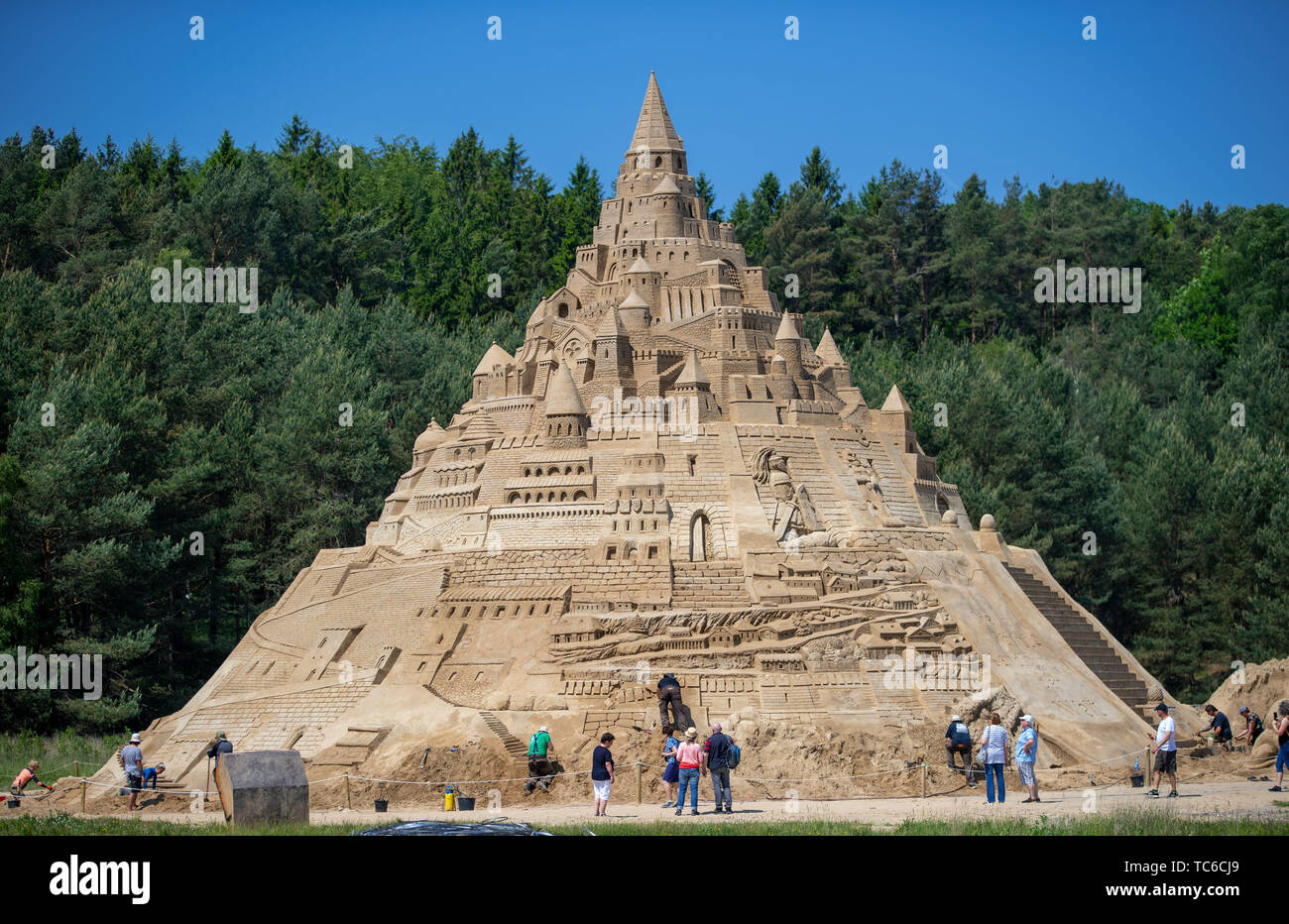 Guinness records sand castle hi-res stock photography and images - Alamy
