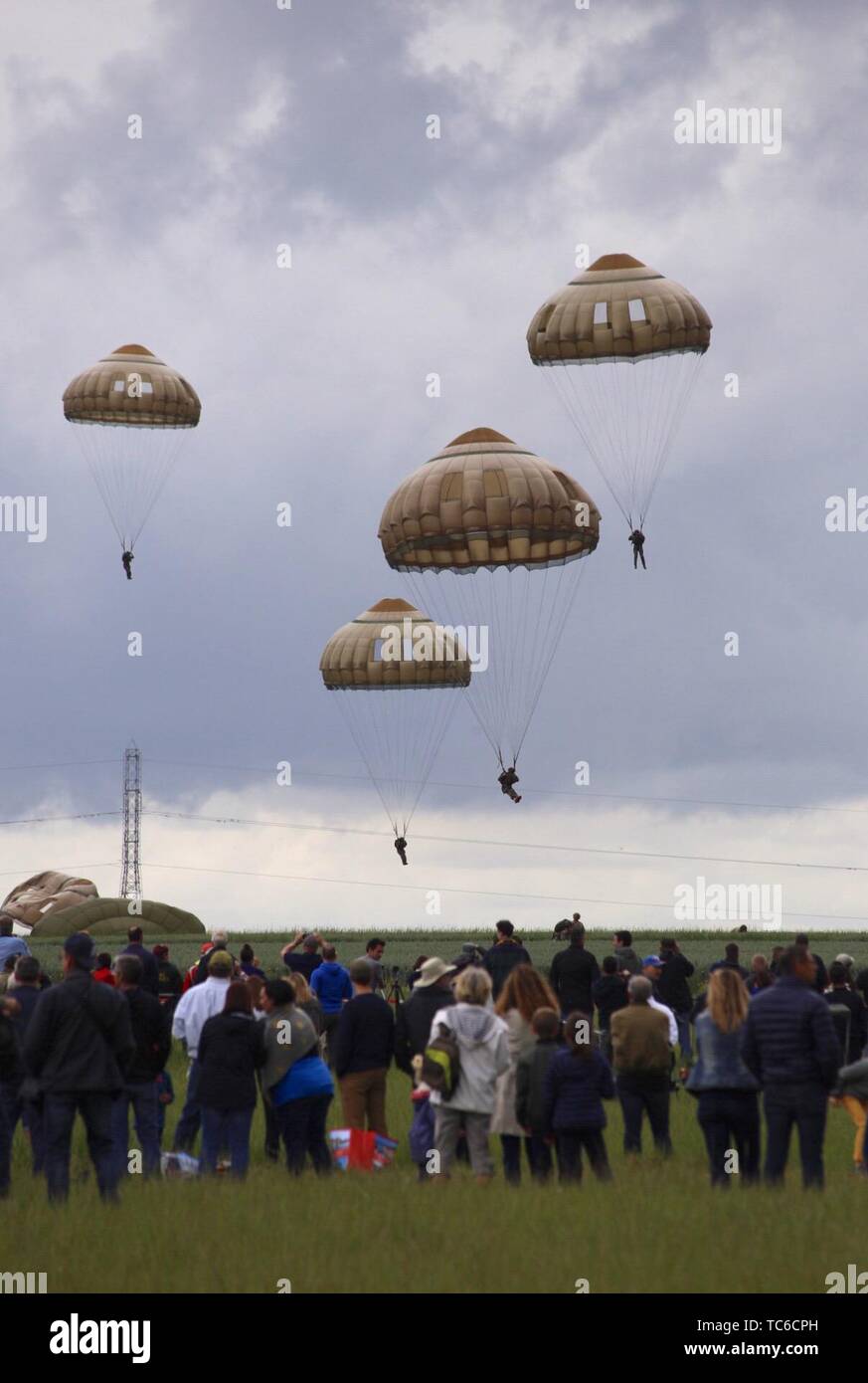 Sannerville, Normandy, France, 5th June 2019. Hundreds of French ...