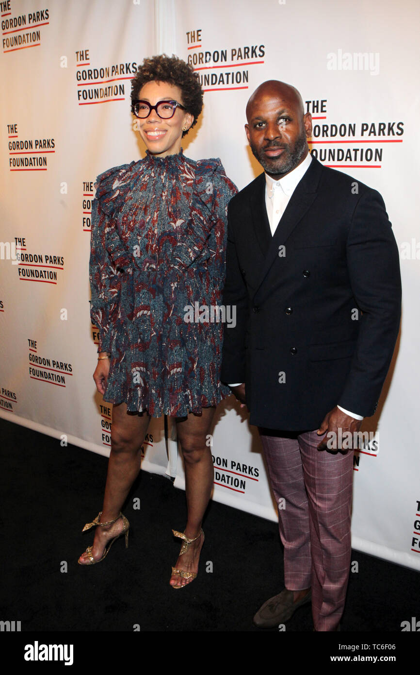 NEW YORK, NEW YORK-JUNE 4: Visual Artist Amy Sherald and Kevin ...