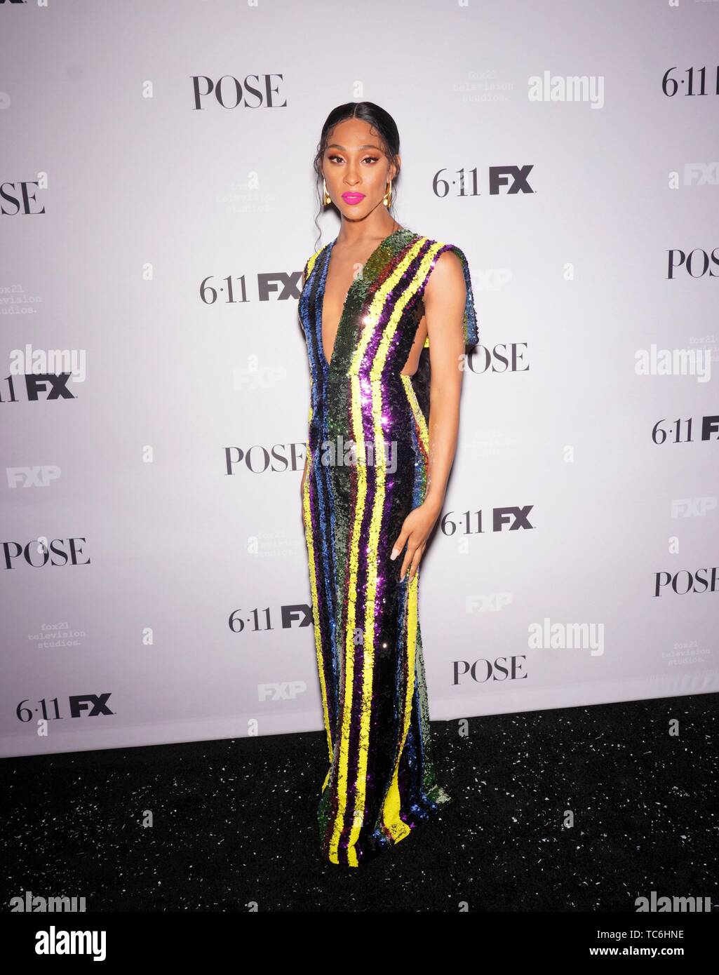 Pose fx mj rodriguez hi-res stock photography and images - Alamy