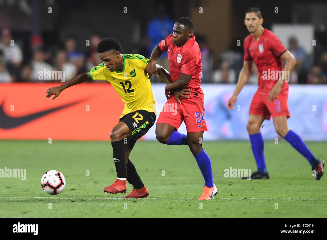 Washington, DC, USA. 5th June, 2019. ALEX MARSHALL (12) and JONATHAN ...