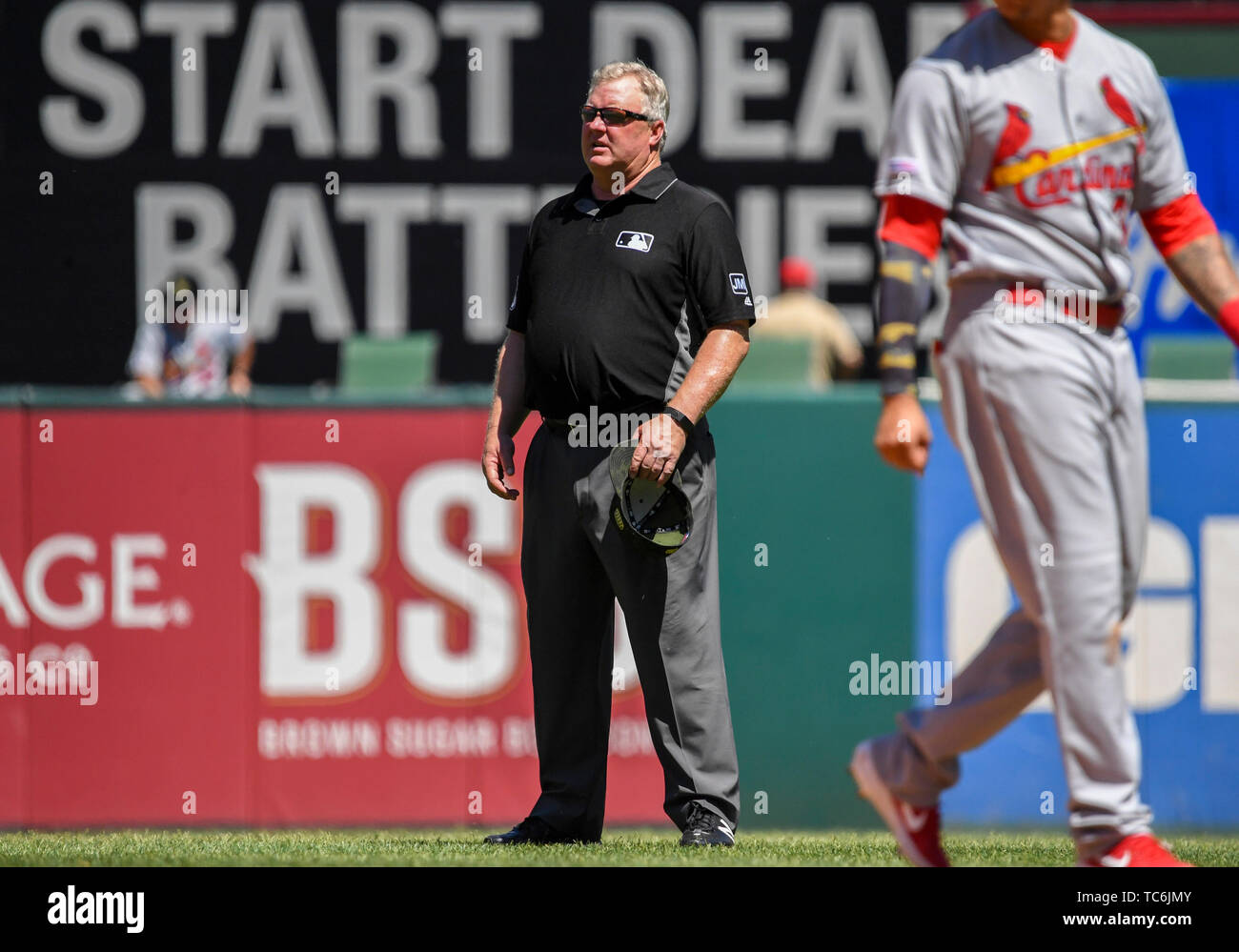 Arlington cardinals hi-res stock photography and images - Alamy