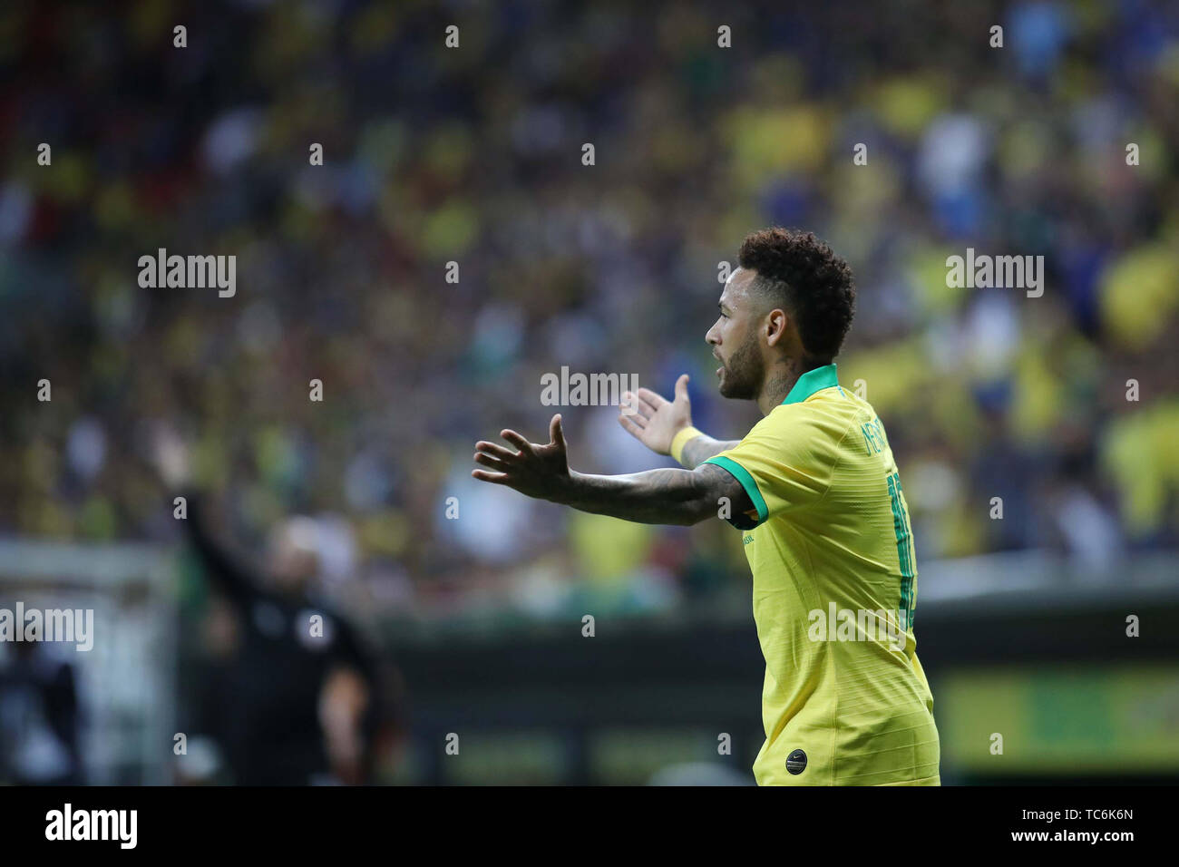 Neymar 2019 hi-res stock photography and images - Alamy