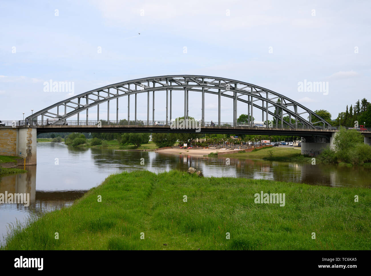 Rinteln, Germany. 28th May, 2019. The Hindenburg bridge crosses the ...