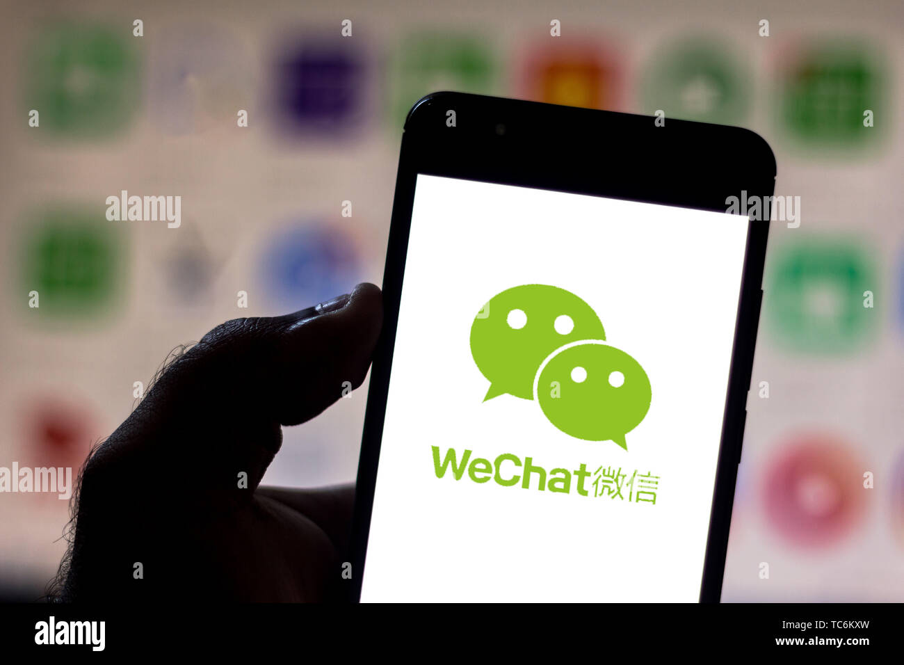 Wechat logo hi-res stock photography and images - Alamy
