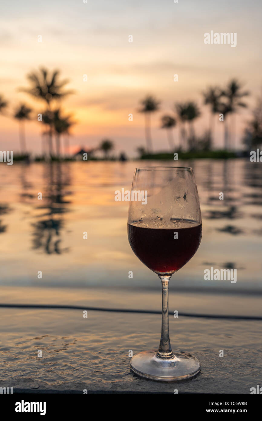 Pool hotel cheers hi-res stock photography and images - Alamy