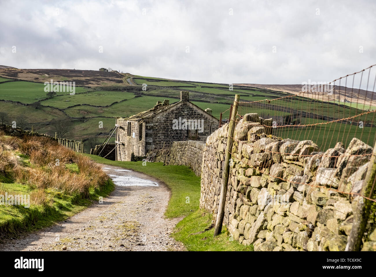 An old ruined farm building on the Bronte Way, Leading towards Bronte ...