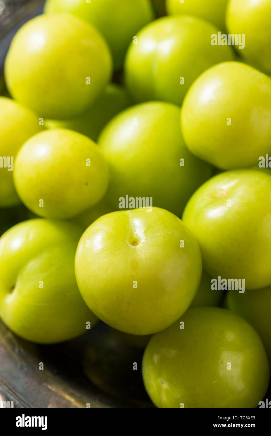 Sour plums hi-res stock photography and images - Alamy