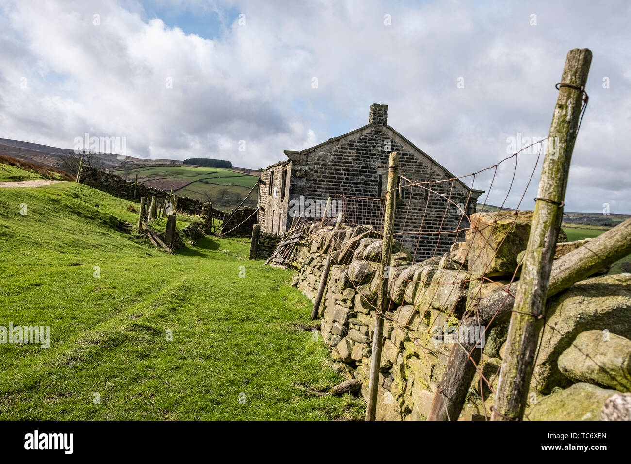 An old ruined farm building on the Bronte Way, Leading towards Bronte ...