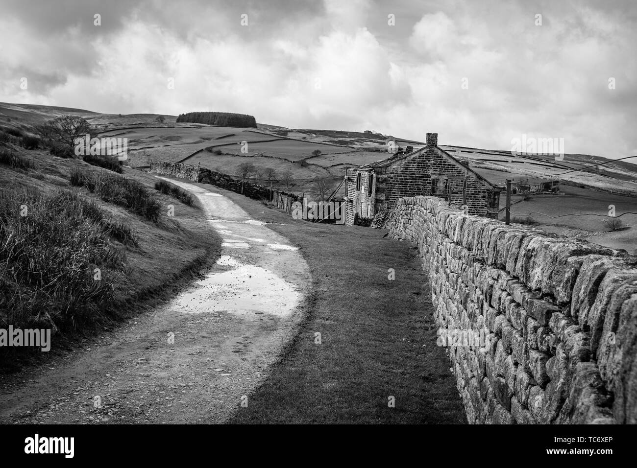 An old ruined farm building on the Bronte Way, Leading towards Bronte ...