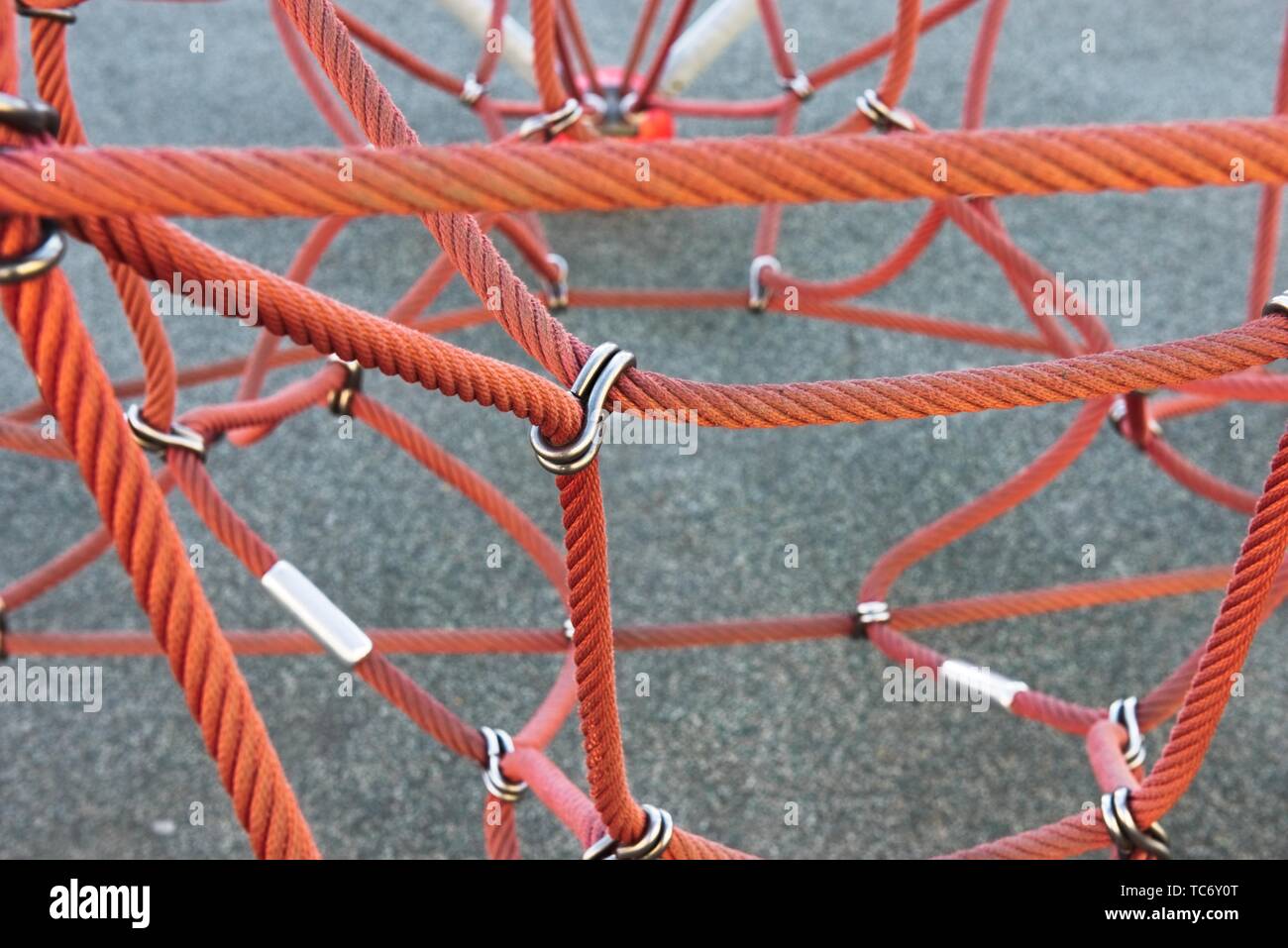 Red ship ropes connected by reef knot Stock Photo - Alamy