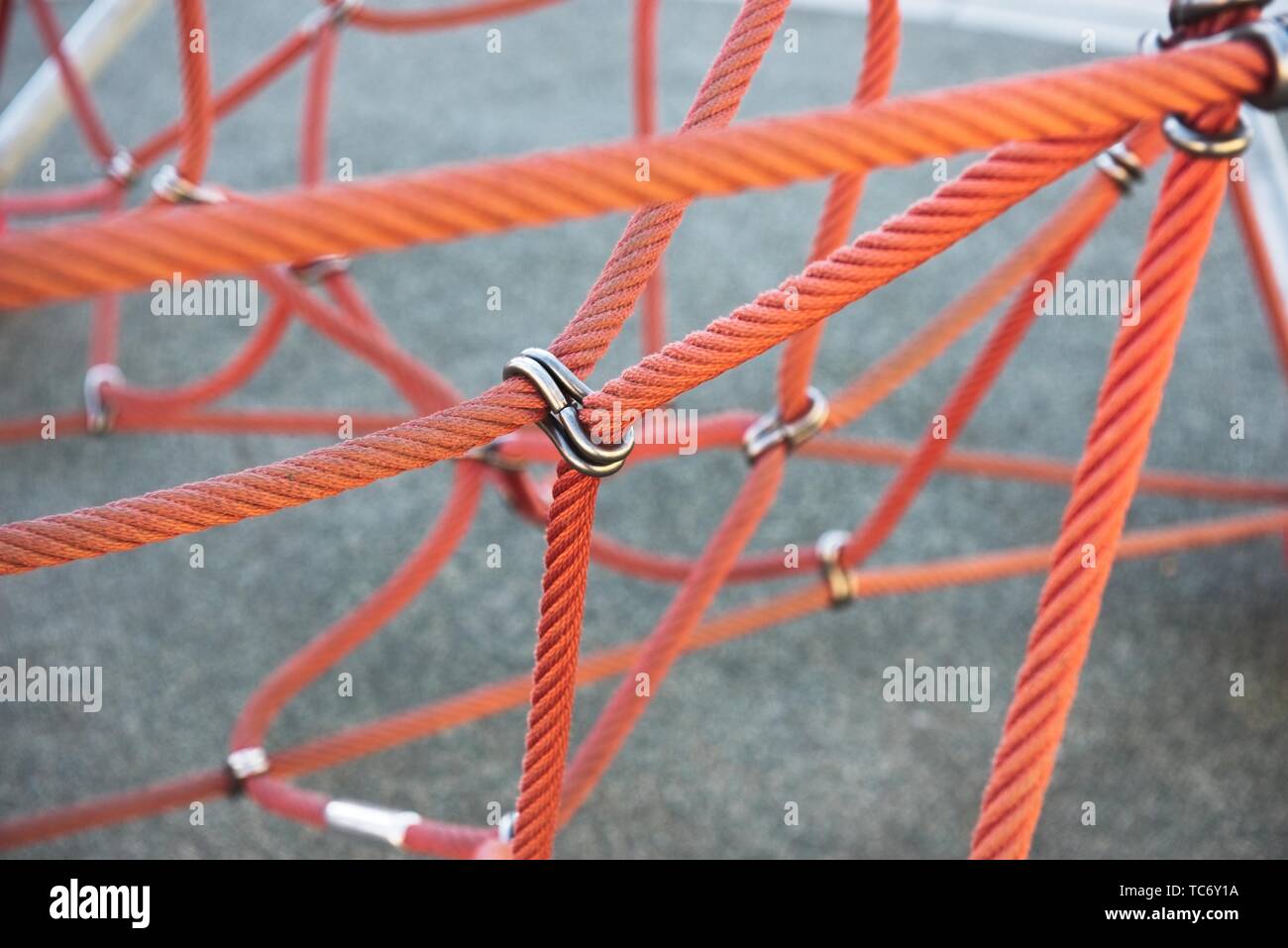 Red ship ropes connected by reef knot Stock Photo - Alamy