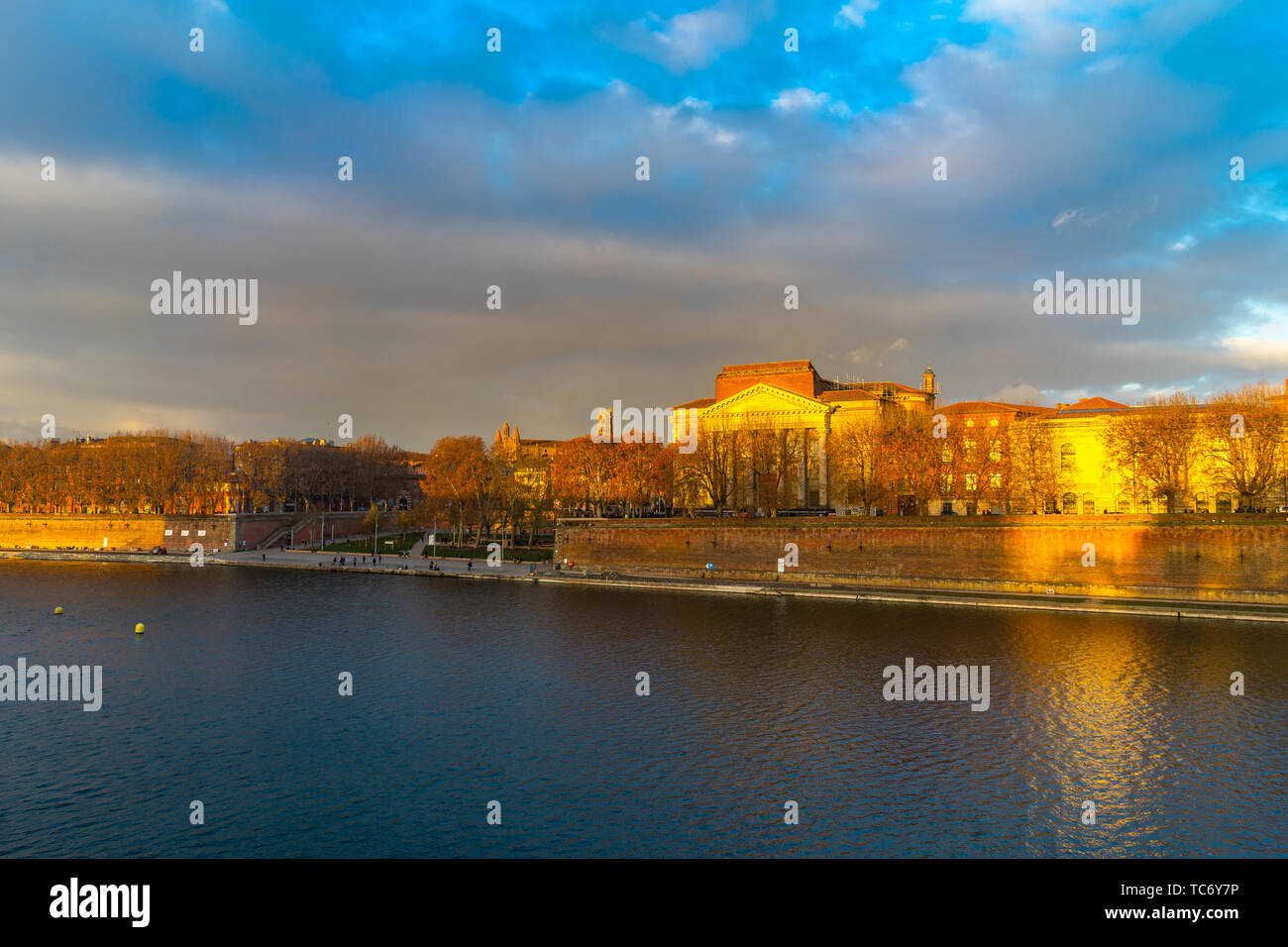 Pont Neuf at sunset in Toulouse, France Stock Photo - Alamy