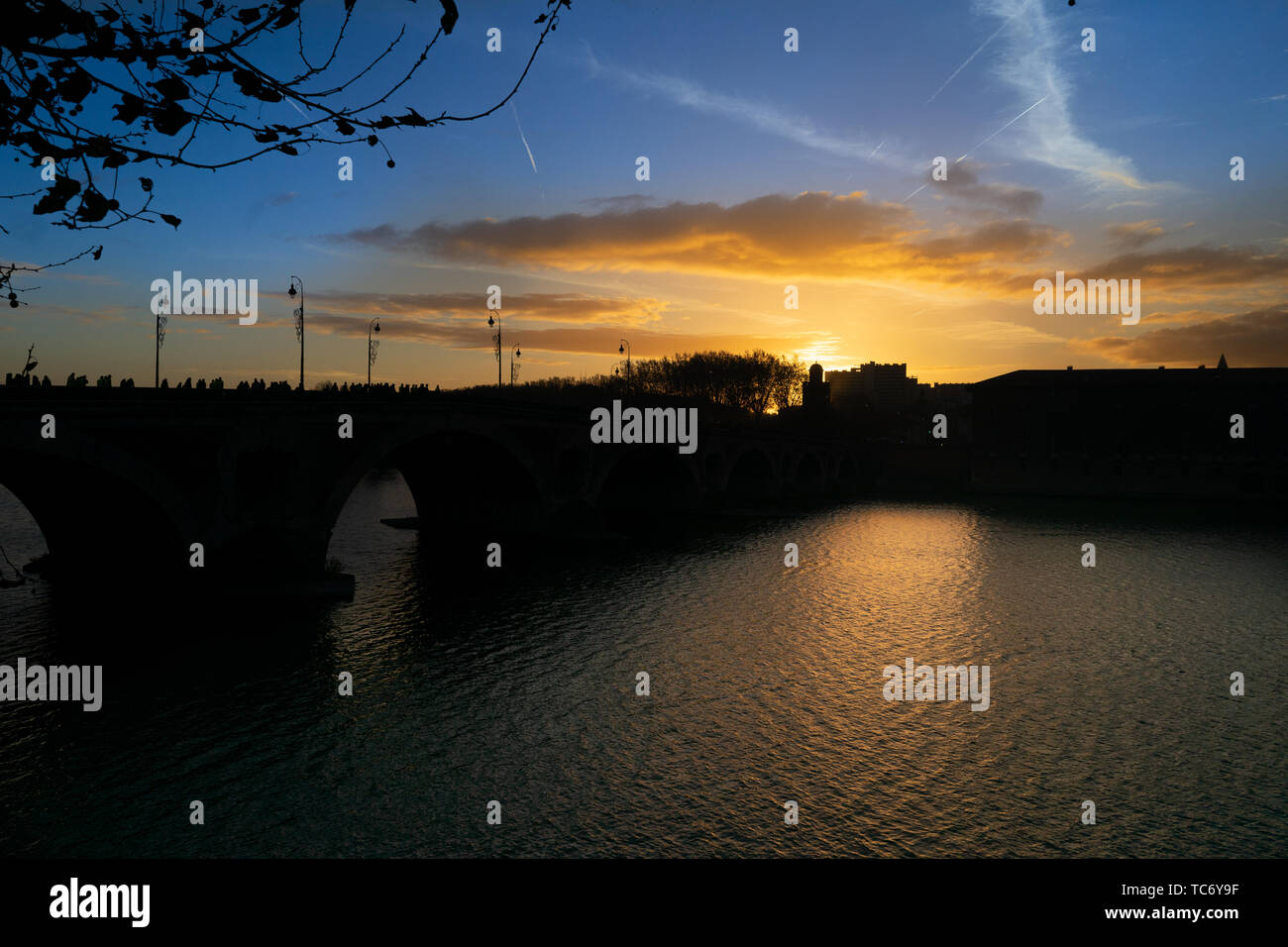 Pont Neuf at sunset in Toulouse, France Stock Photo - Alamy