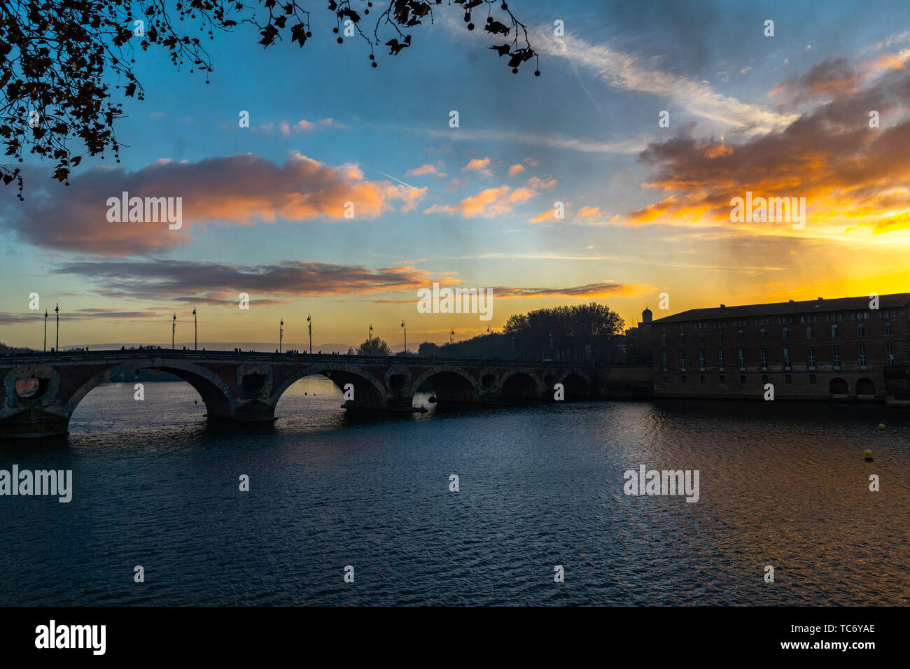 Pont Neuf at sunset in Toulouse, France Stock Photo - Alamy