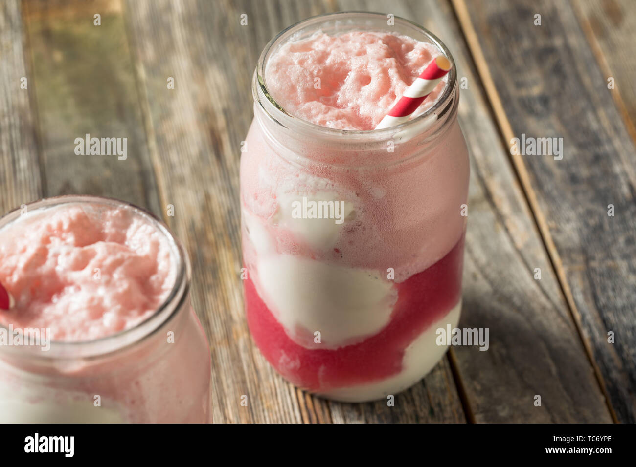 Float ice cream cherry hi-res stock photography and images - Alamy