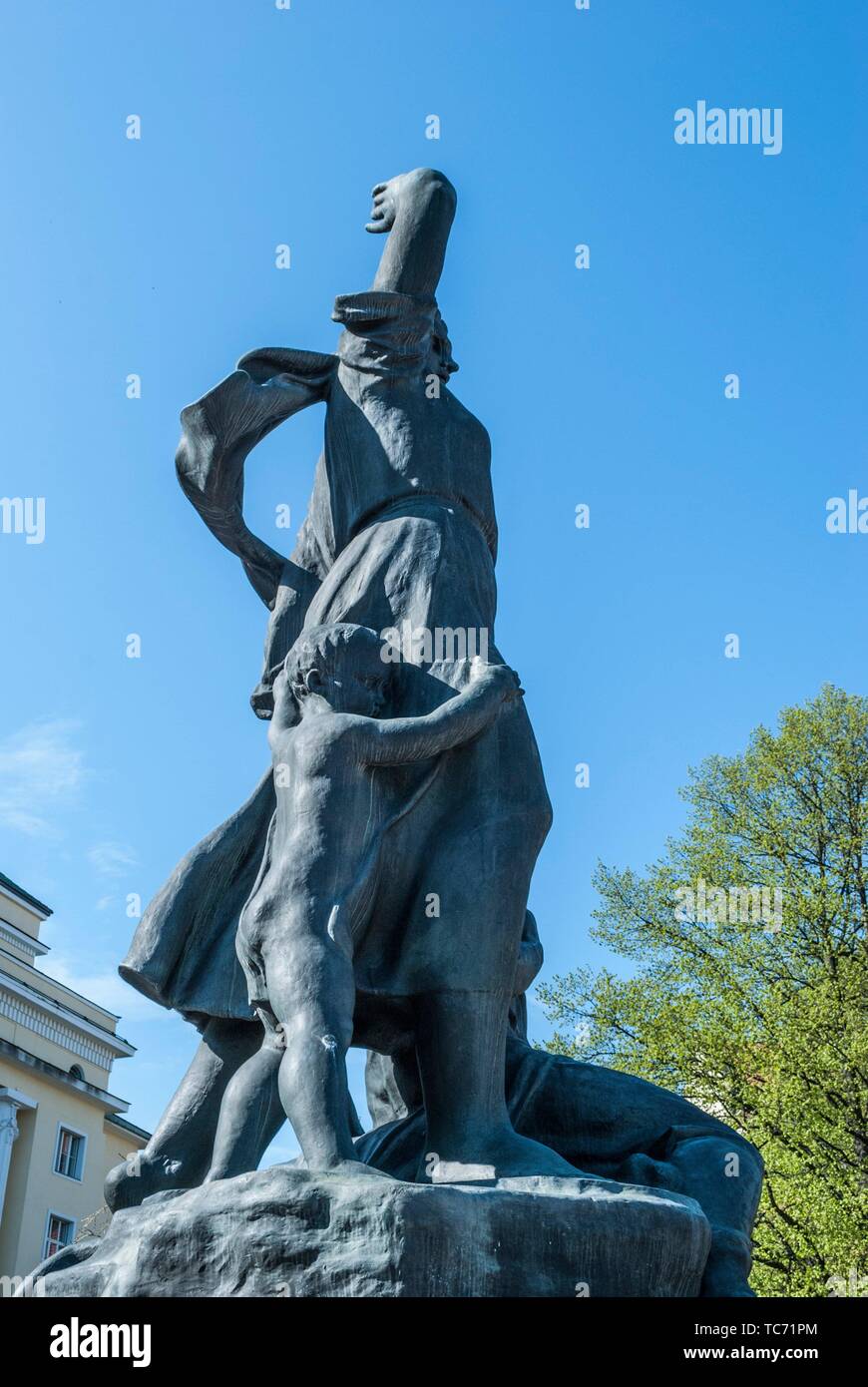 Estonian bronze statue hi-res stock photography and images - Alamy