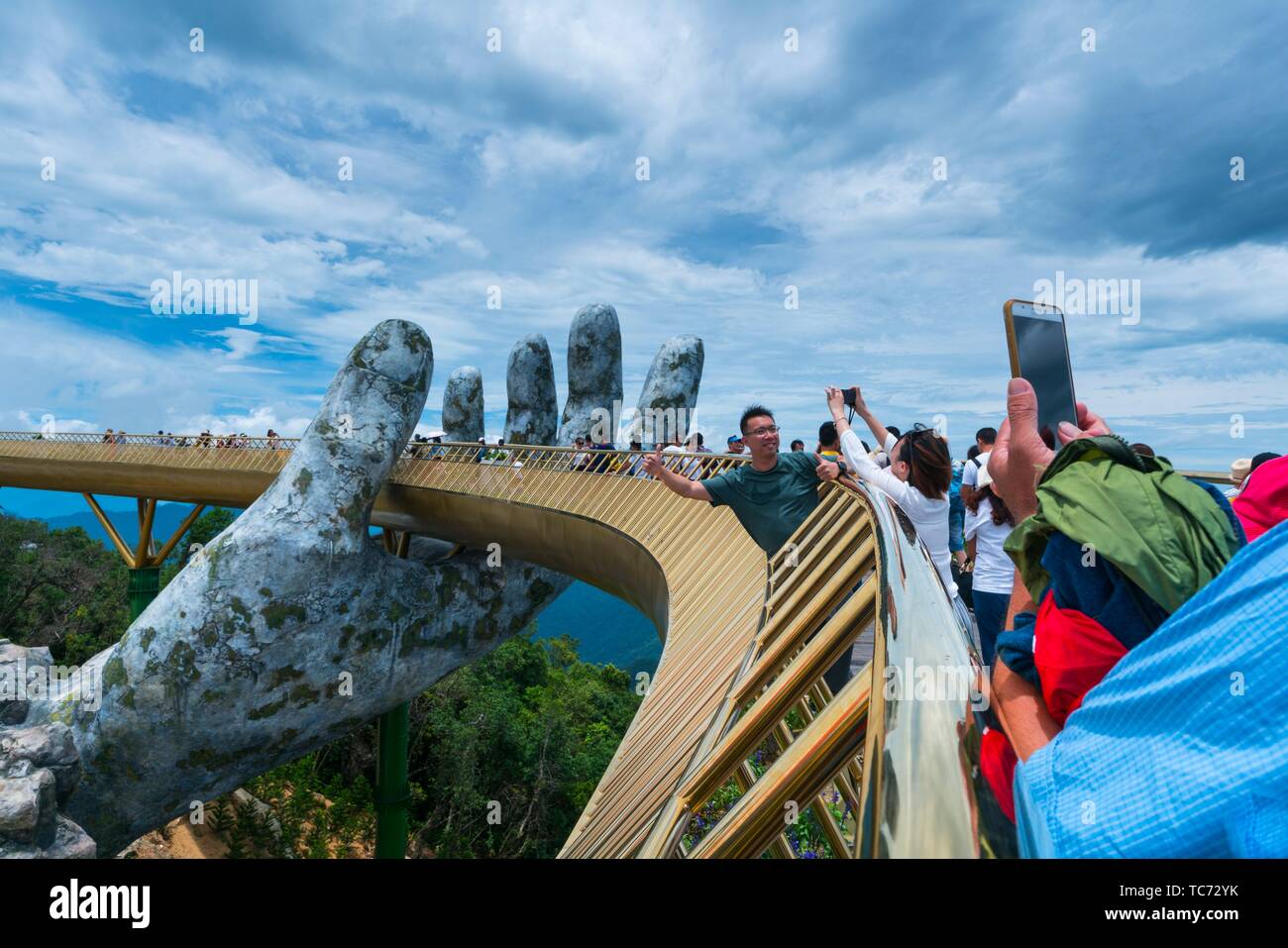 Vietnam bridge hand hi-res stock photography and images - Alamy