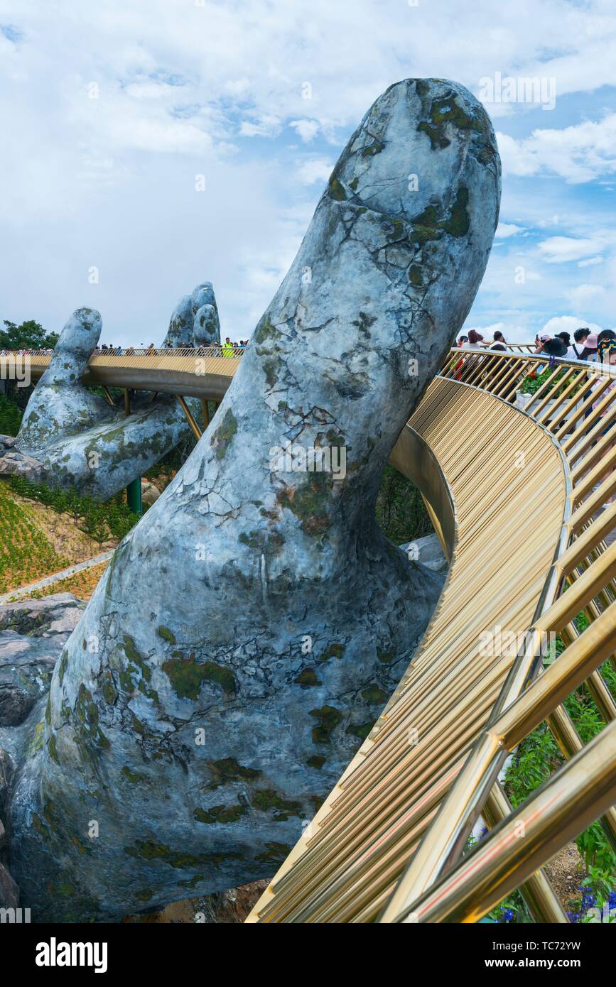Vietnam Golden Bridge Hills High Resolution Stock Photography and ...