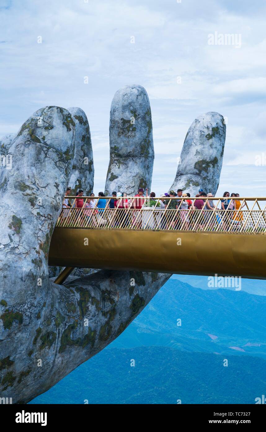 Vietnam bridge hand hi-res stock photography and images - Alamy
