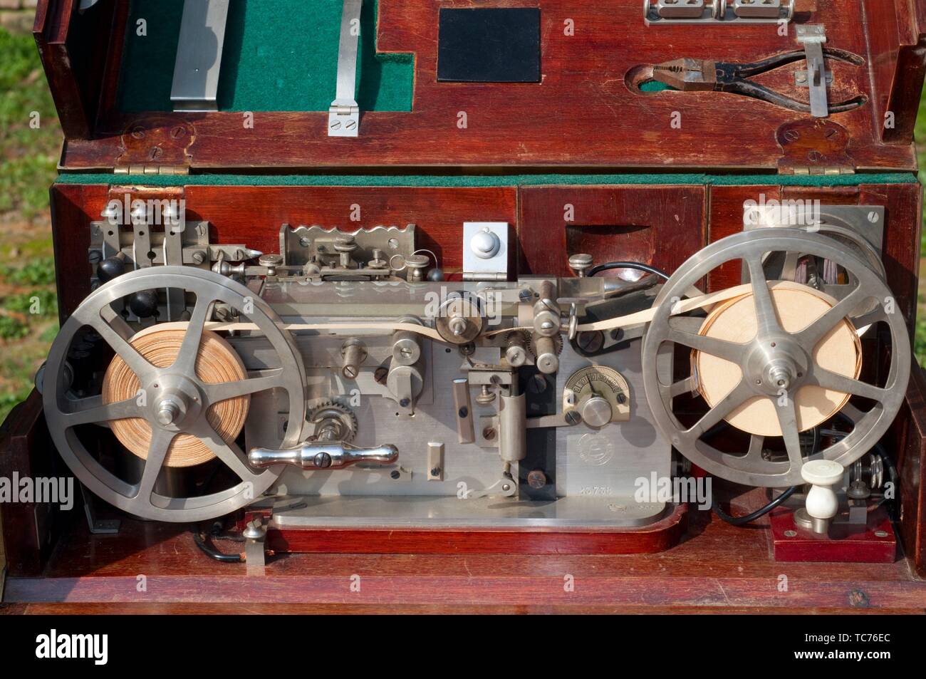 Old Telegram Machine High Resolution Stock Photography and Images - Alamy
