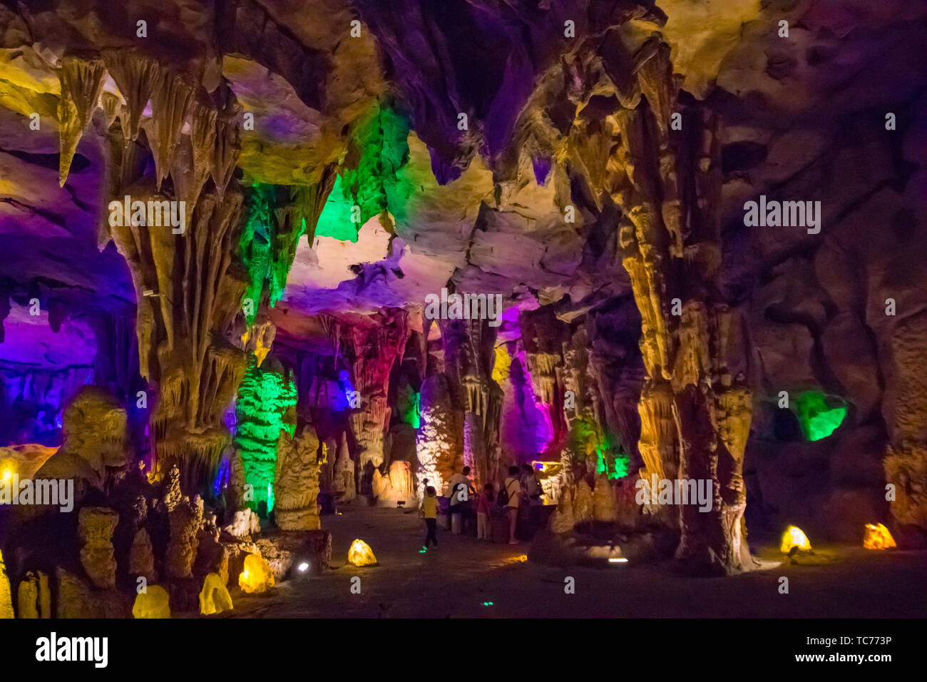 Stalk milk stalagmites rock karst caves hi-res stock photography and ...