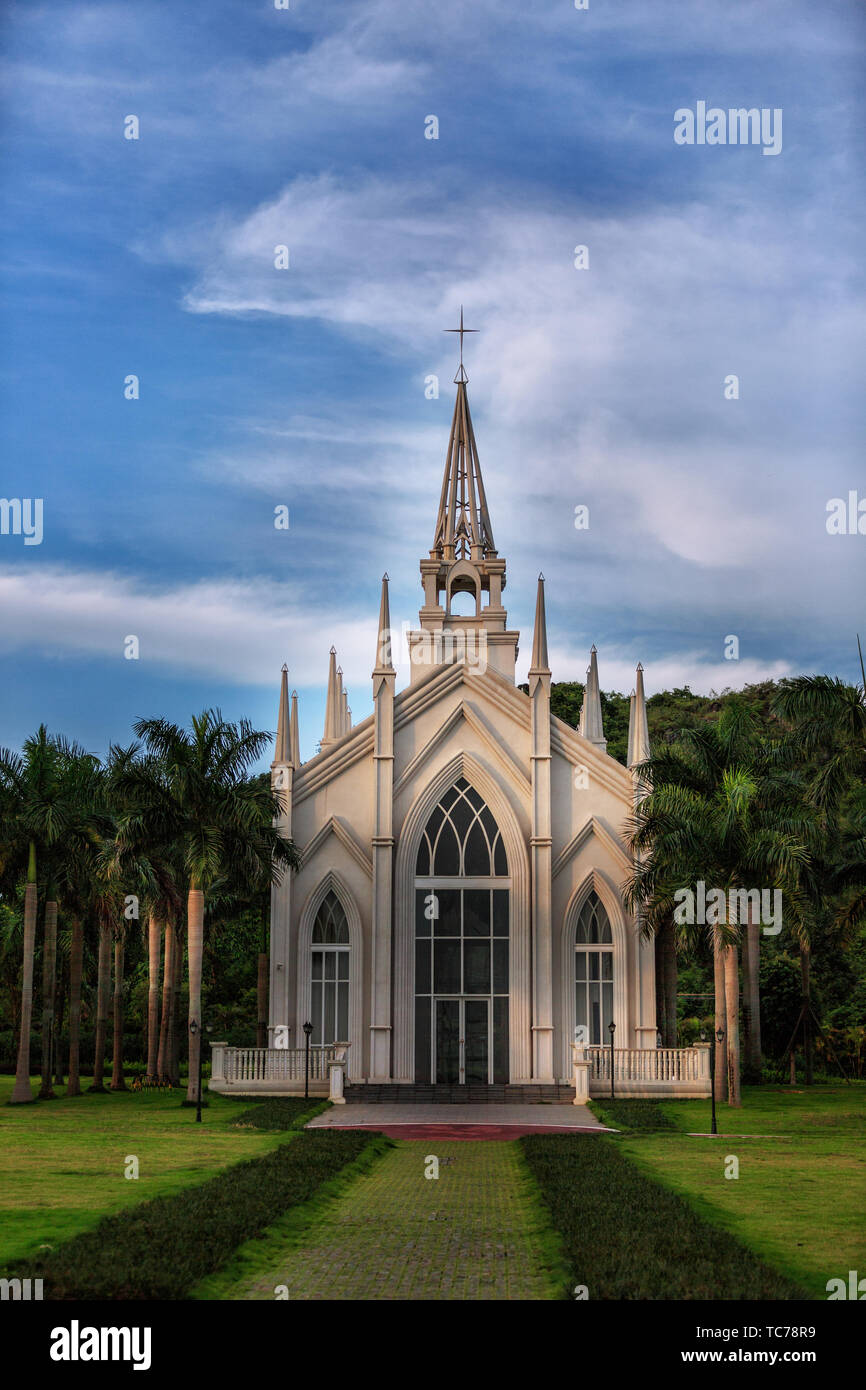 Outdoor religious buildings hi-res stock photography and images - Alamy