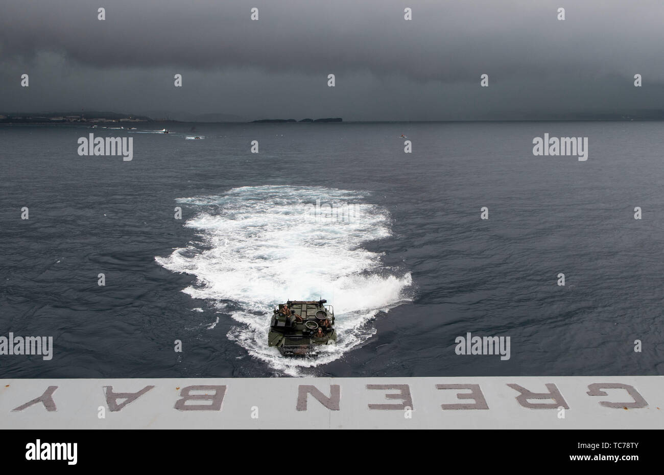 Us navy wasp class amphibious assault hi-res stock photography and ...